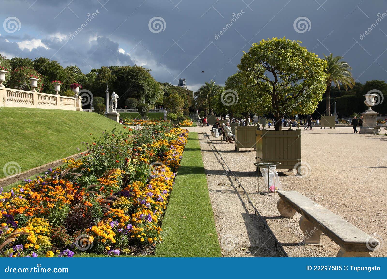 Paris park editorial image. Image of world, site, tourism - 22297585