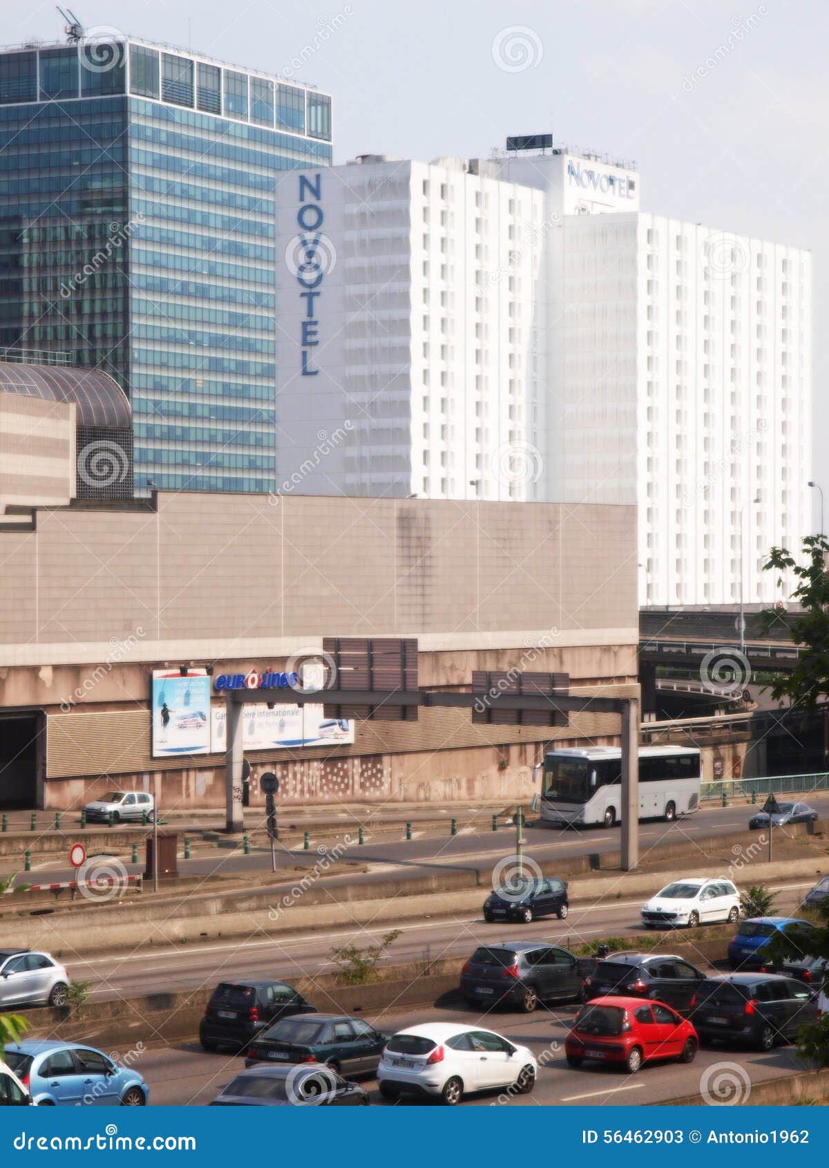 Paris Peripherique Traffic Jam Editorial Stock Photo - Image of lights ...