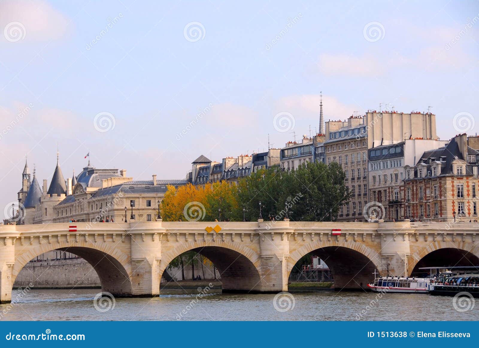 Paris Seine stockfoto. Bild von anziehung, feiertage, anziehungen - 1513638