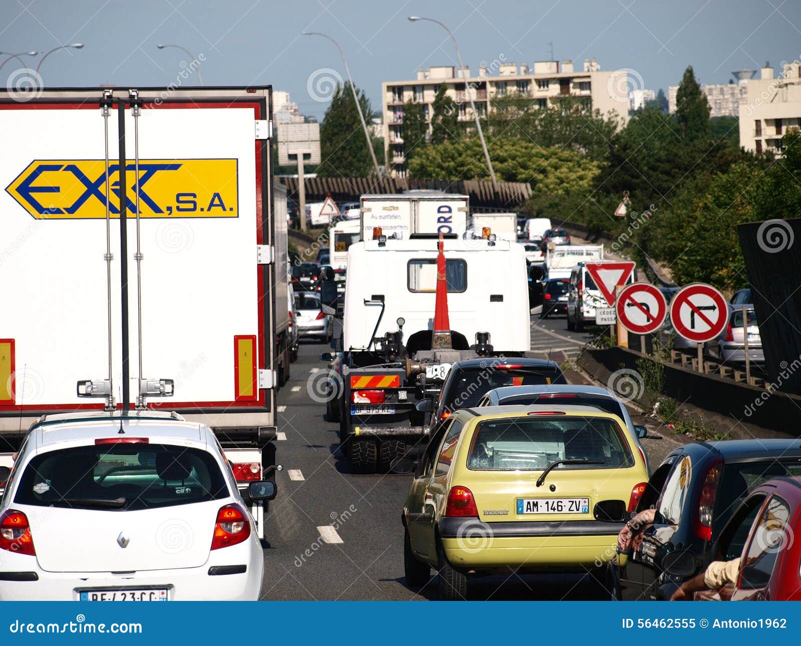 Paris A86 Traffic jam editorial image. Image of clogged - 56462555