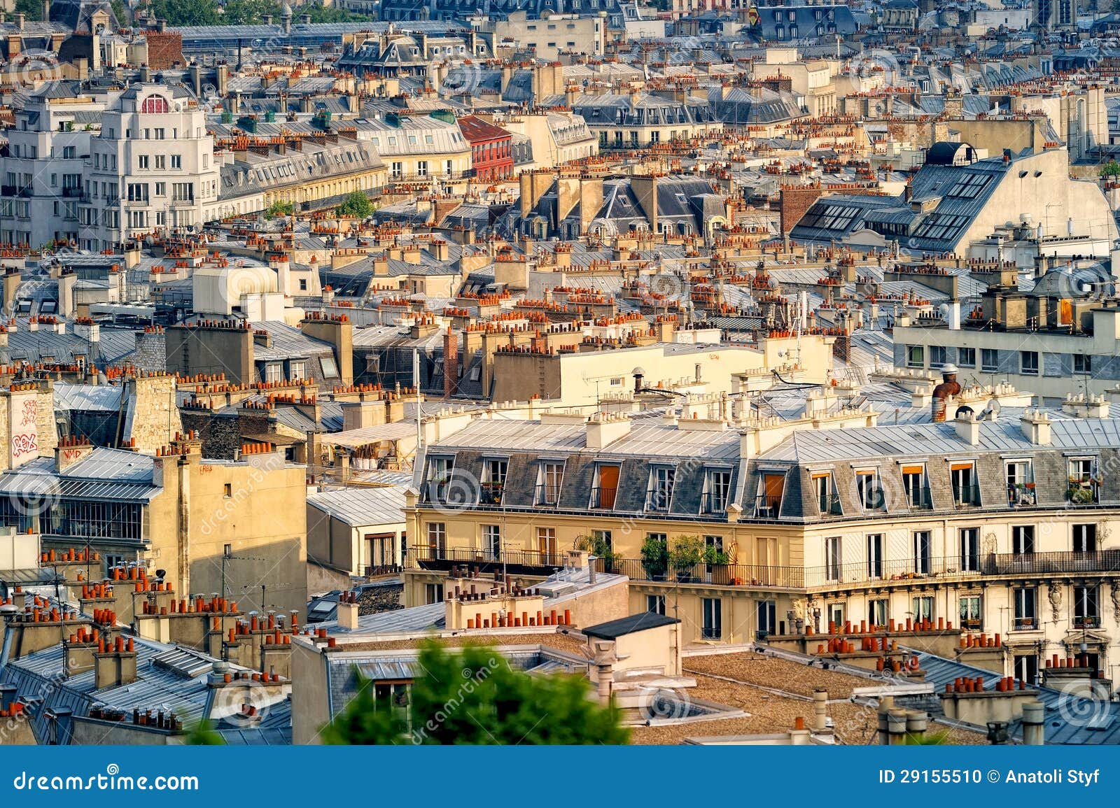 Pariser Dächer stockfoto. Bild von stadtbild, europa - 29155510