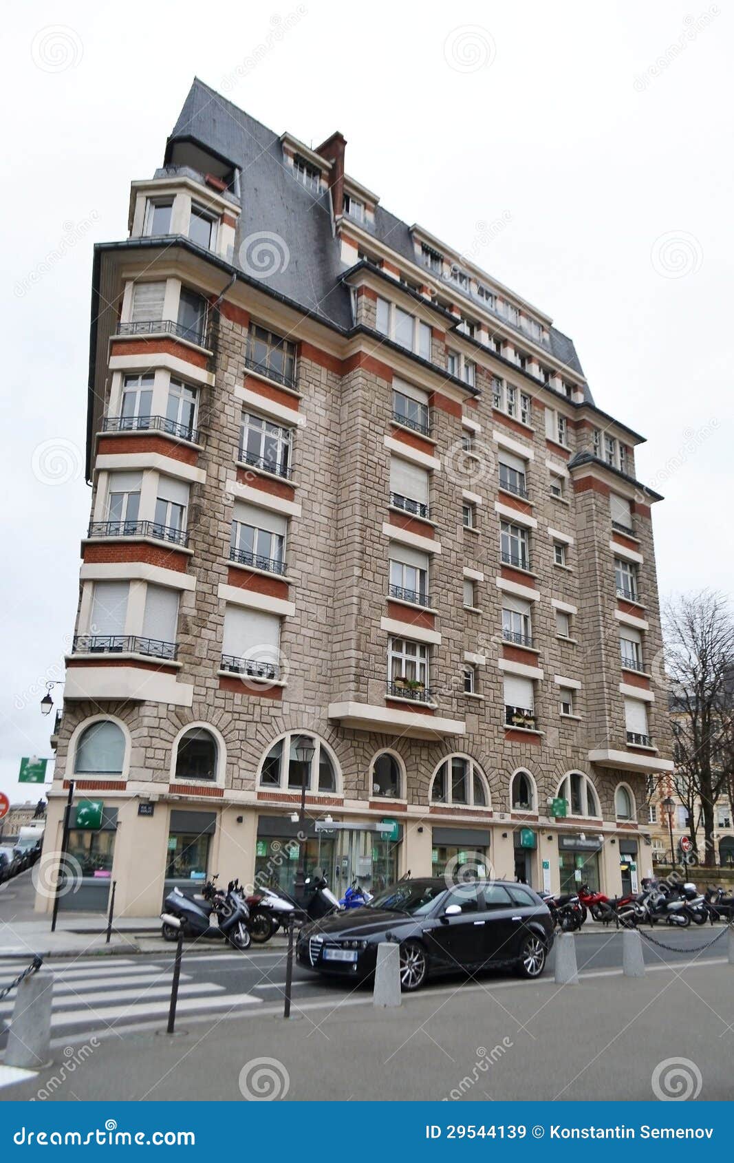 Parisian Apartment Building Stock Image - Image of facade, windows ...