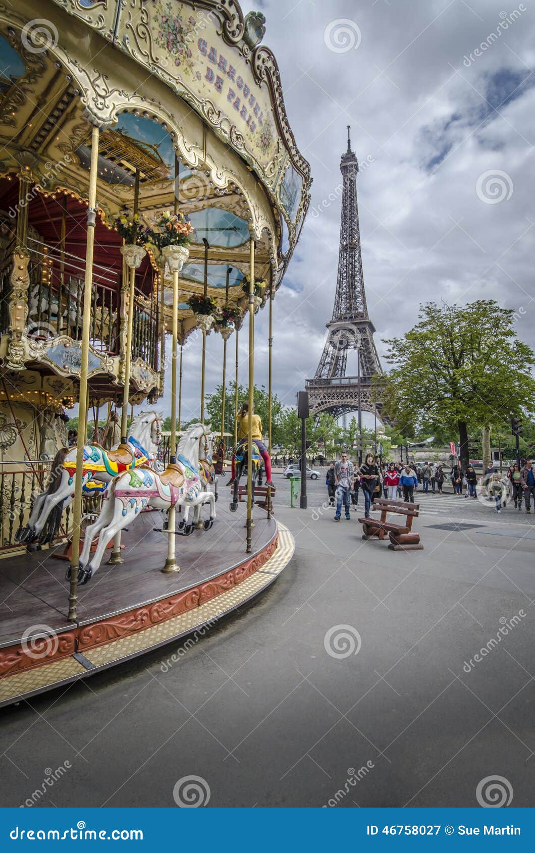 Parisian Carousel editorial photography. Image of tower - 46758027