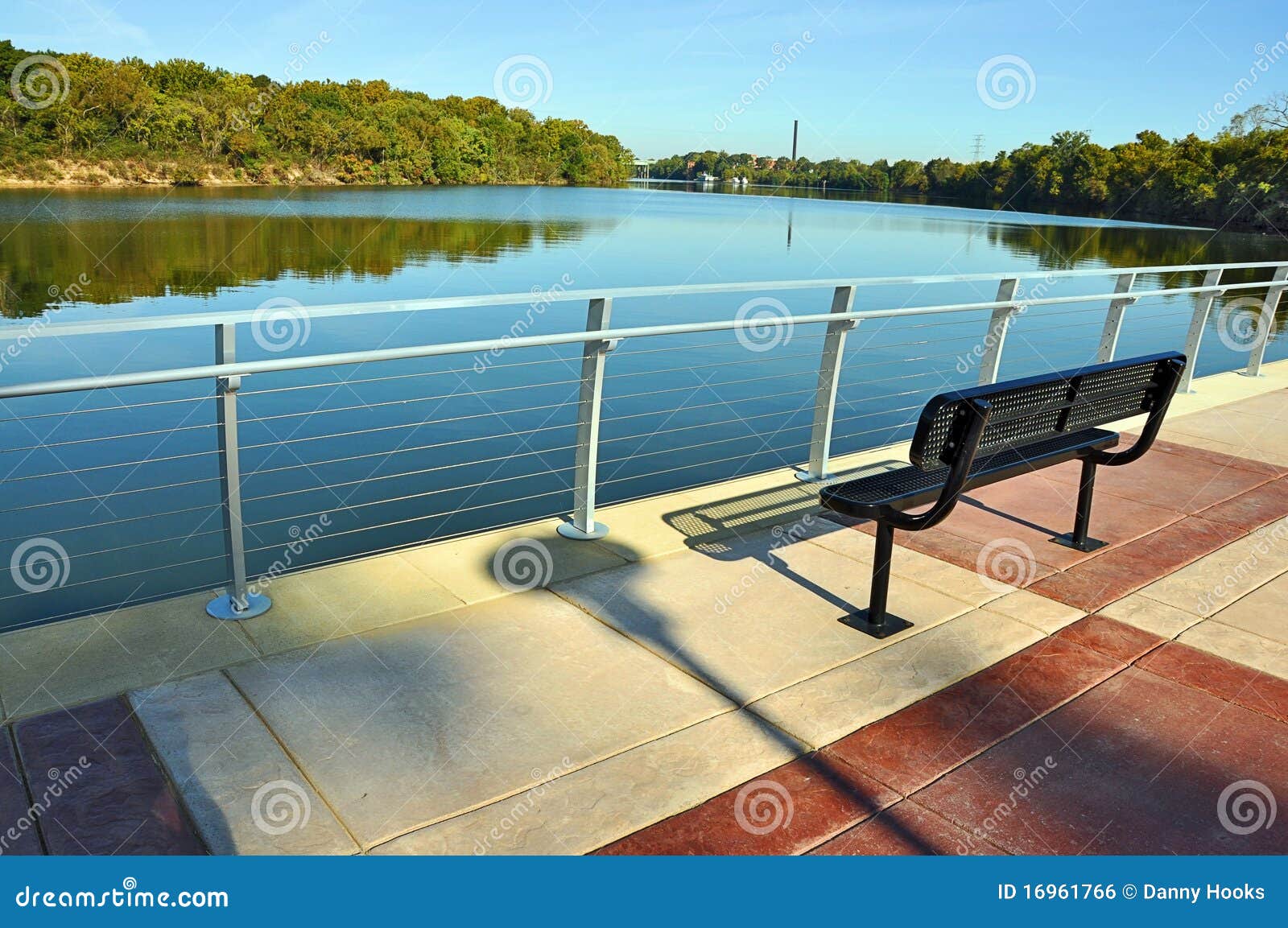 Park Bench Overlooking River Stock Photo - Image of autumn, outdoor ...