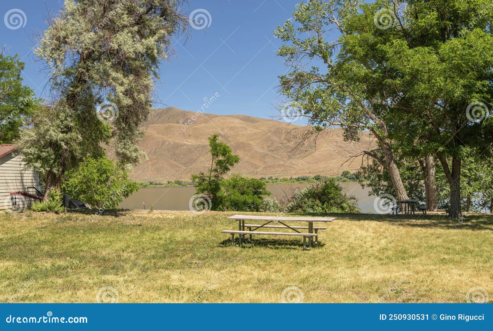 Park and Benches in Eastern Oregon Stock Image - Image of oregon ...