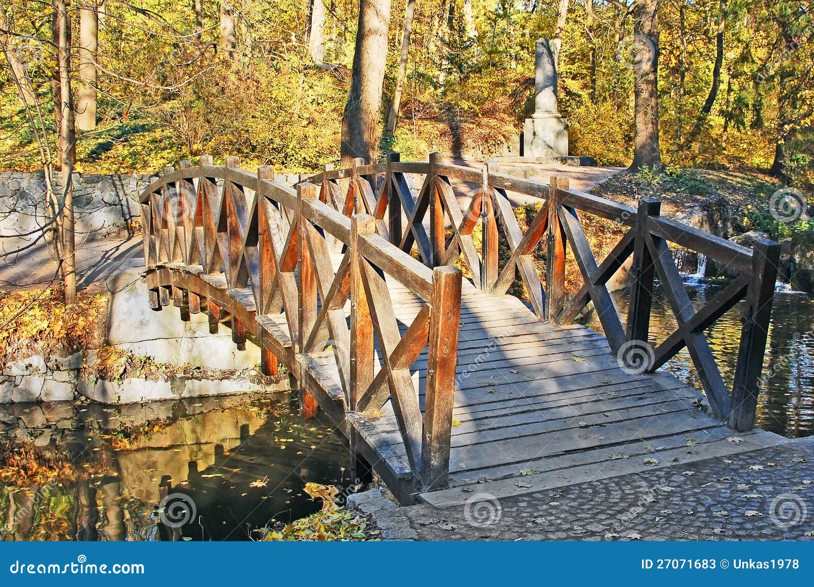 Park bridge at autumn stock image. Image of arch, grass - 27071683