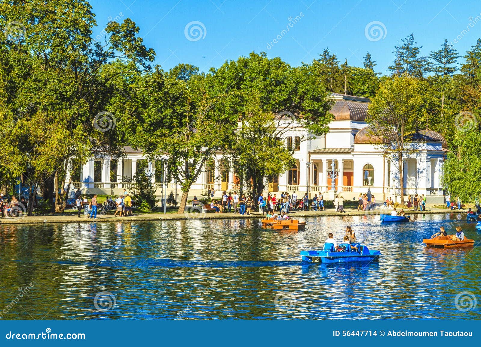 Park in Cluj-Napoca editorial stock image. Image of holiday - 56447714