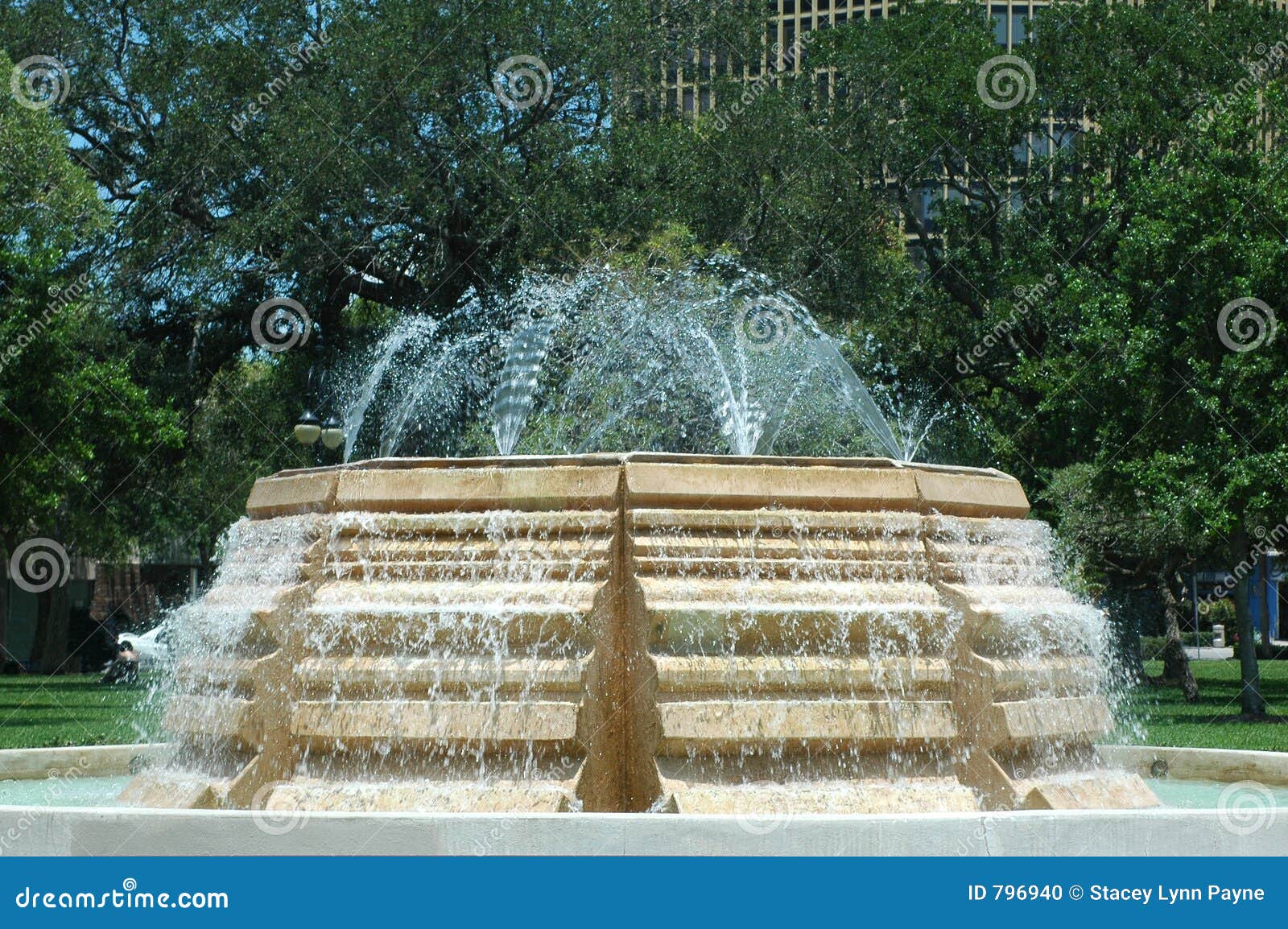Park Fountain stock photo. Image of gush, flow, spray, monument - 796940