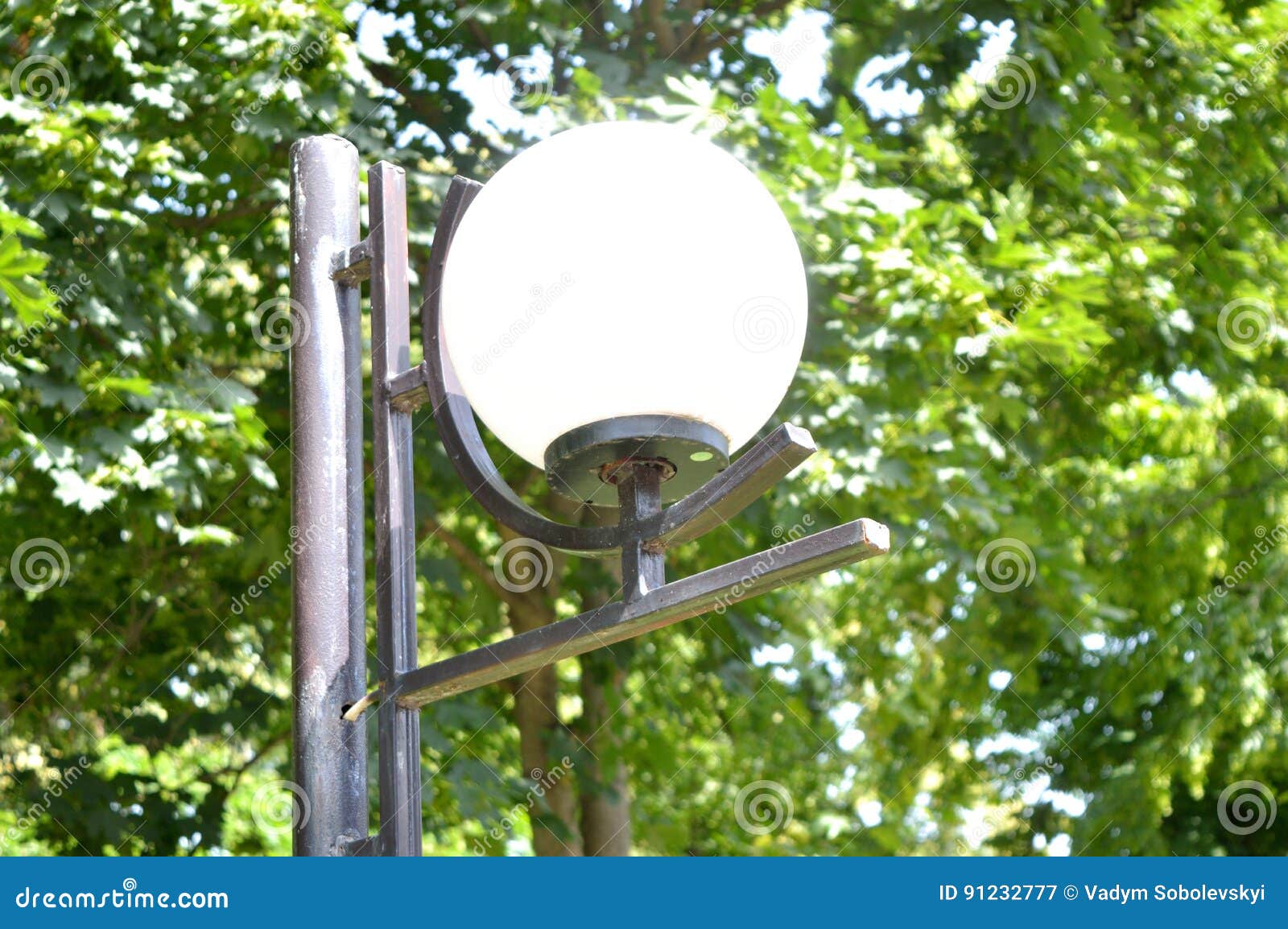 Park lamp stock image. Image of park, circular, leaf - 91232777