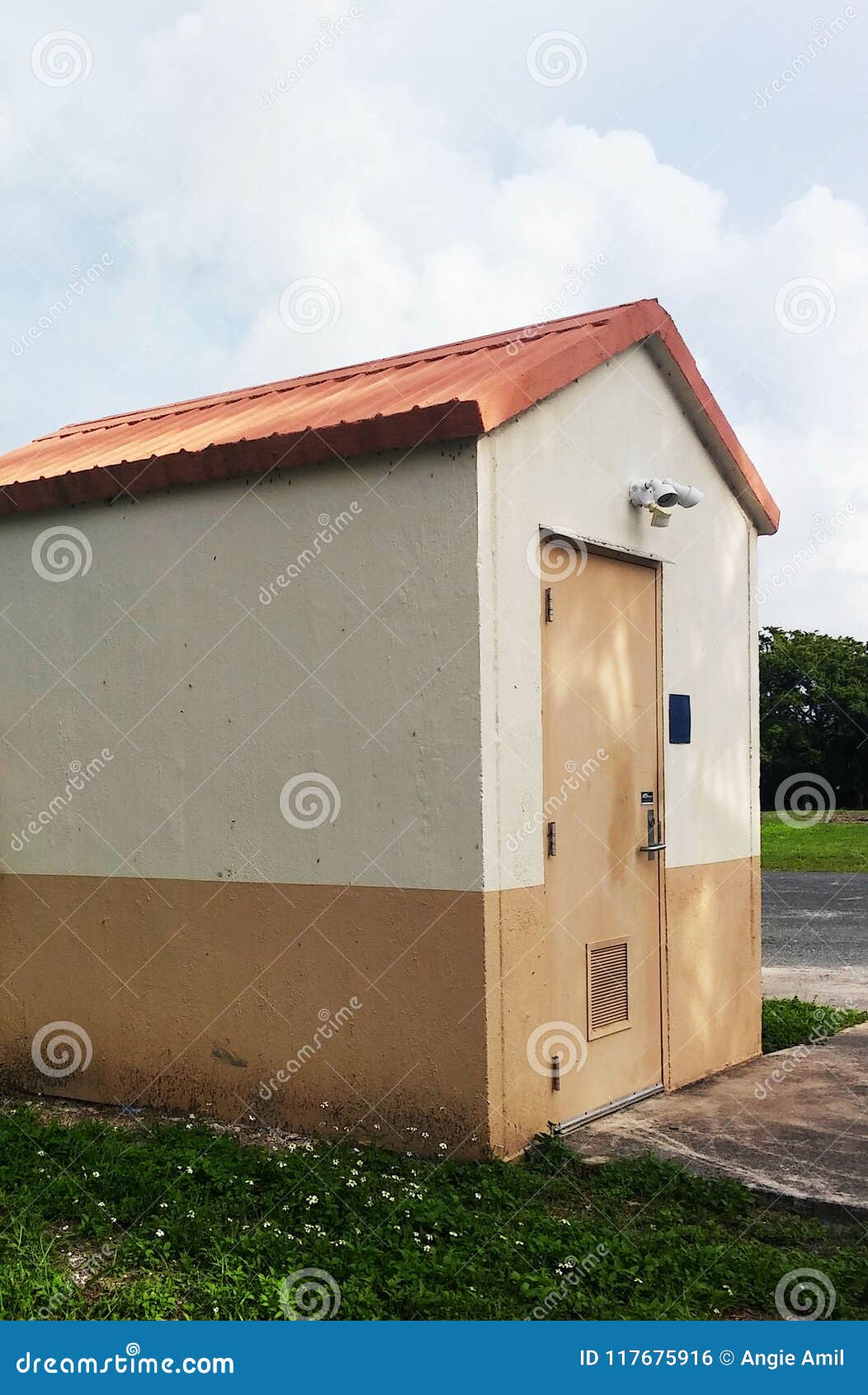 Park Maintenance Building stock photo. Image of small - 117675916