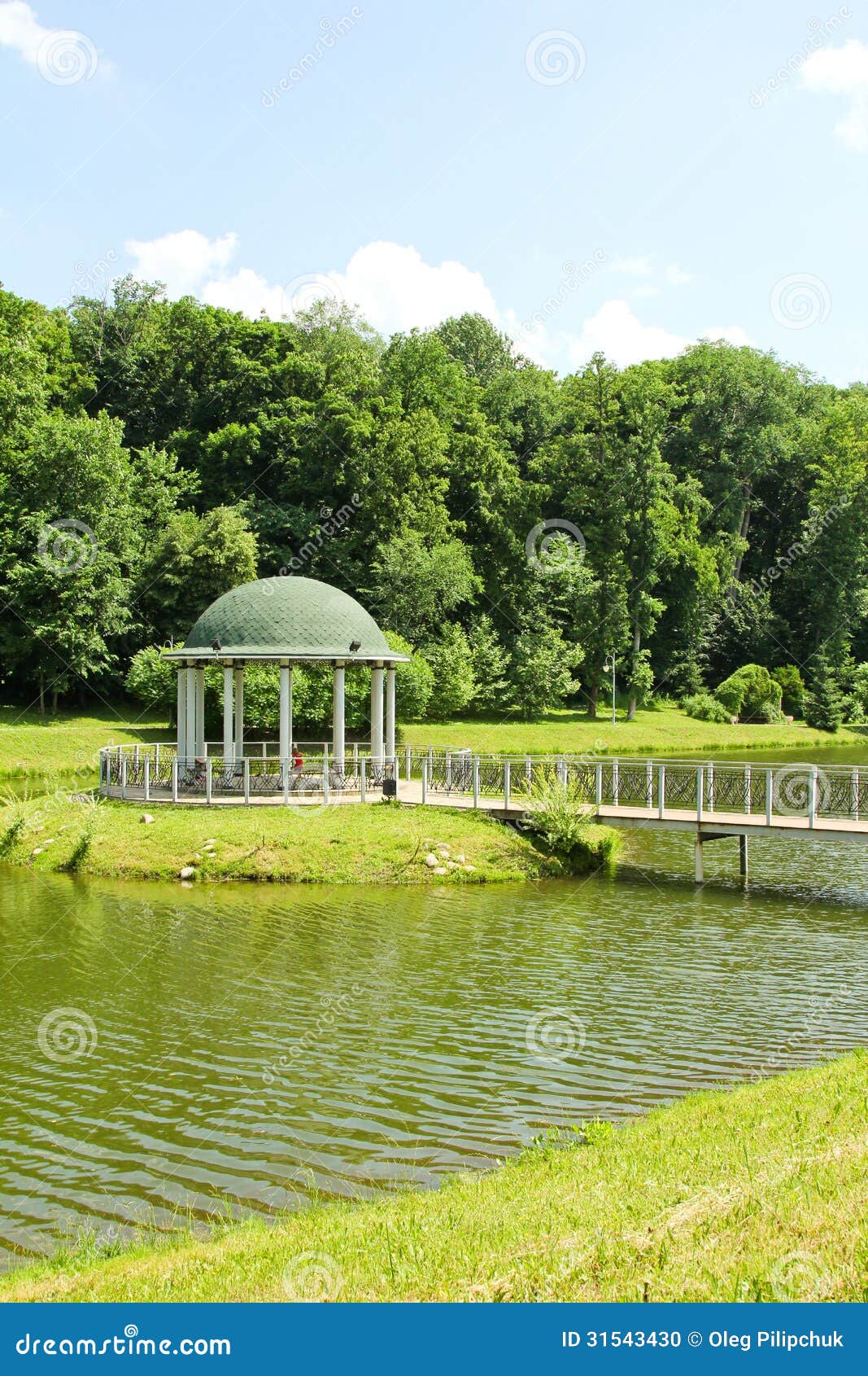Park with a rotunda stock photo. Image of foliage, plain - 31543430