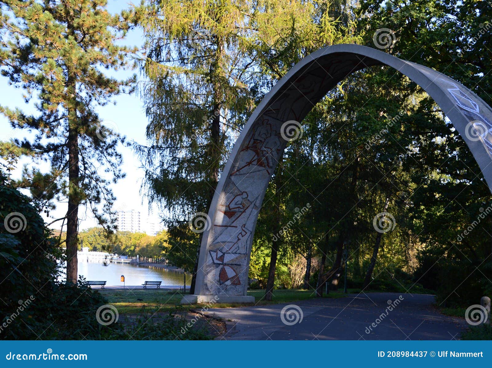 Park am See Tegeler Sehen Im Herbst in Der Nachbarschaft Von Tegel in ... Park am See Tegeler Sehen Im Herbst in Der Nachbarschaft Von Tegel in ...