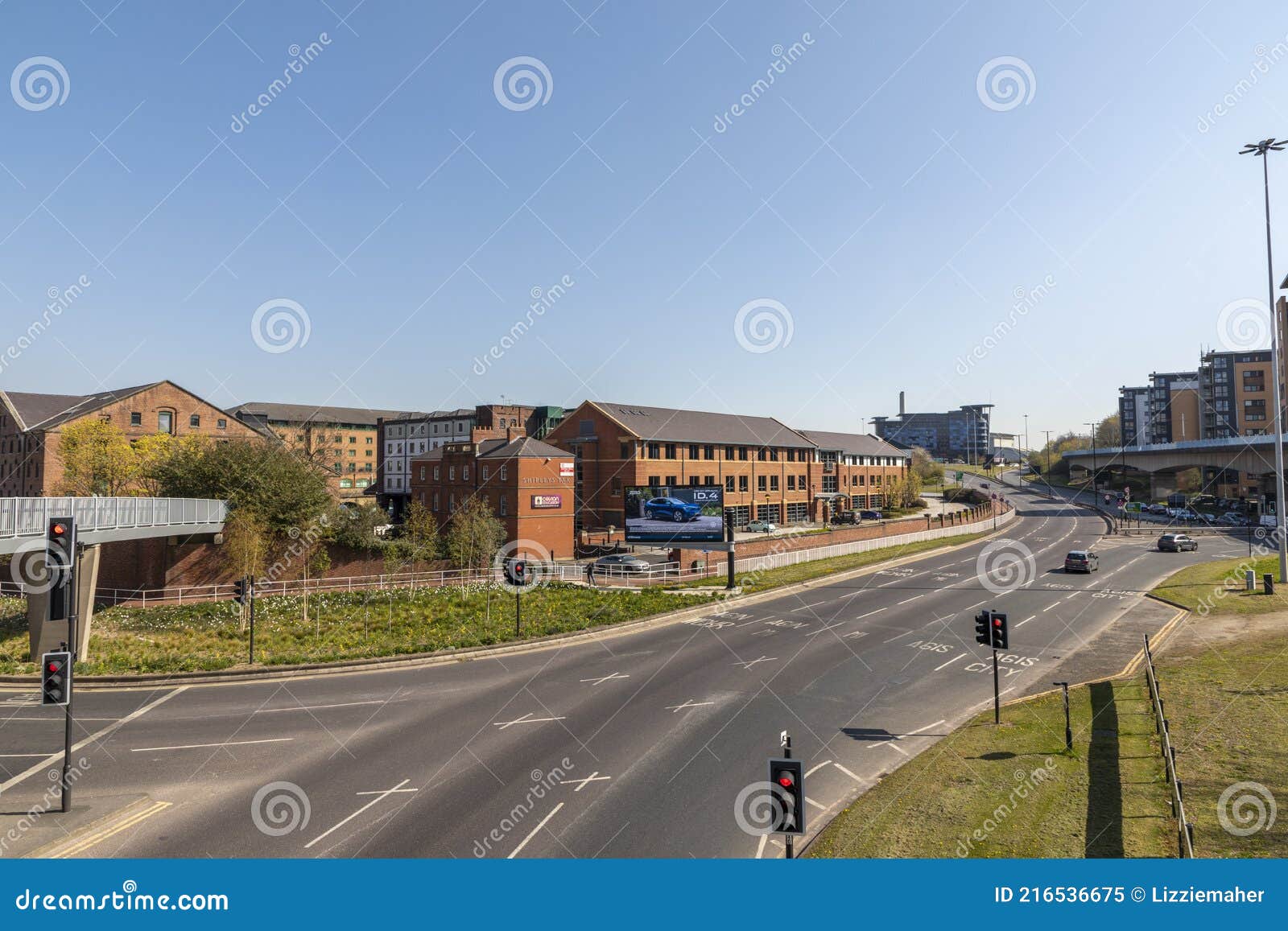Park Square Roundabout in Sheffield. Editorial Image - Image of outdoor ...