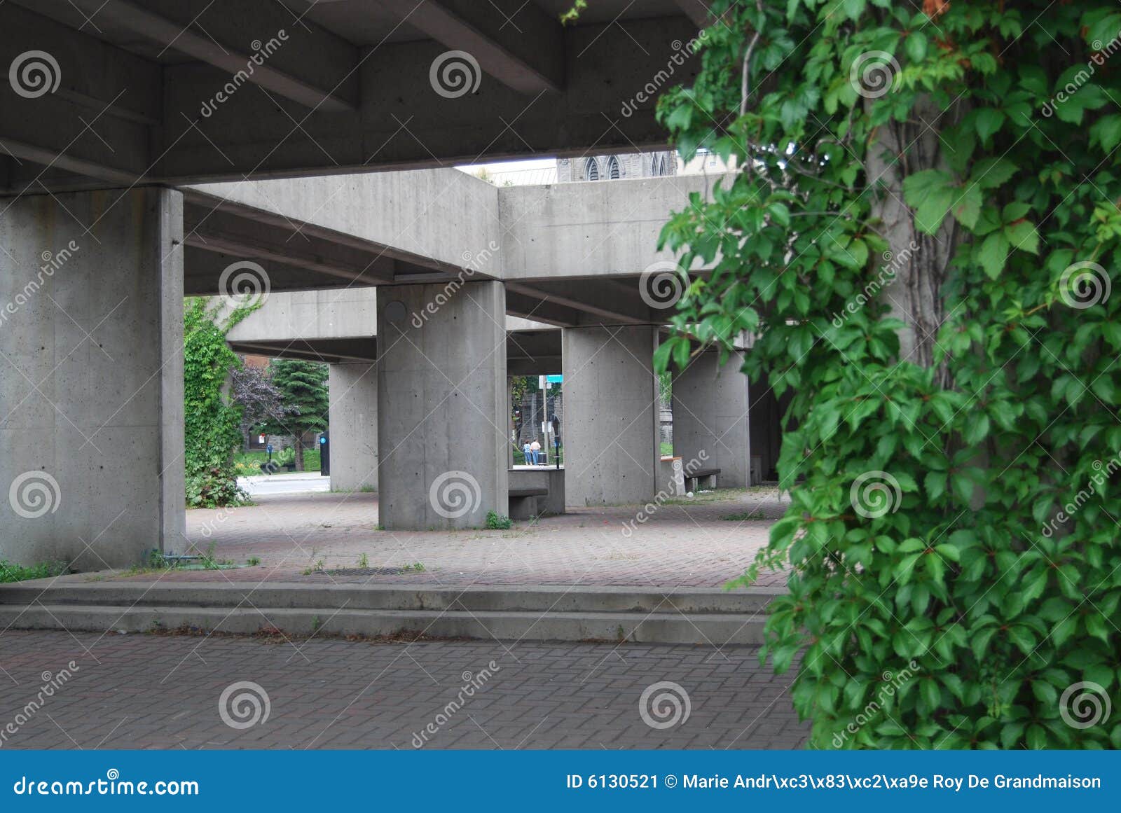 Park structure stock image. Image of green, paving, grey - 6130521