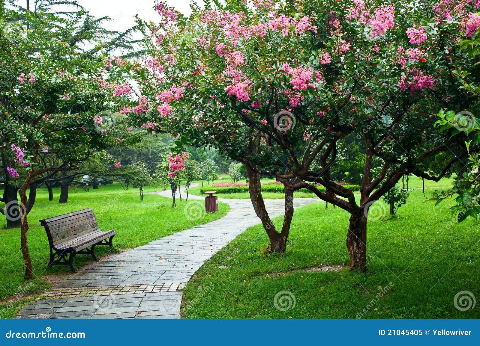 A park under the raining stock image. Image of garden - 21045405