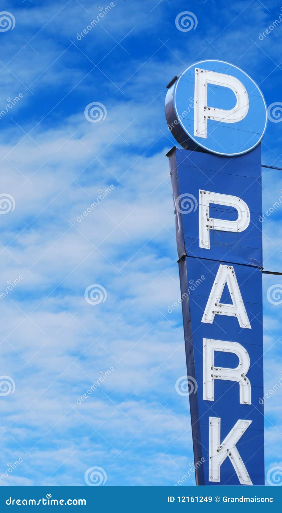 Parkenzeichen stockbild. Bild von symbol, parken, fahrzeug - 12161249