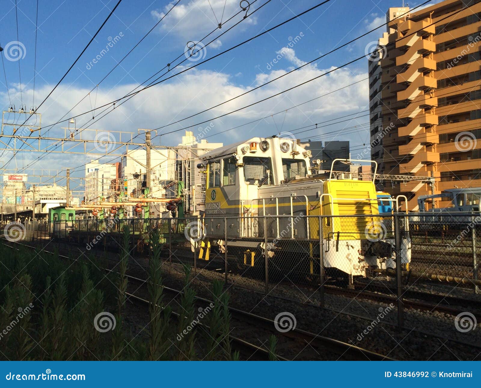 Parking old train editorial photography. Image of classics - 43846992