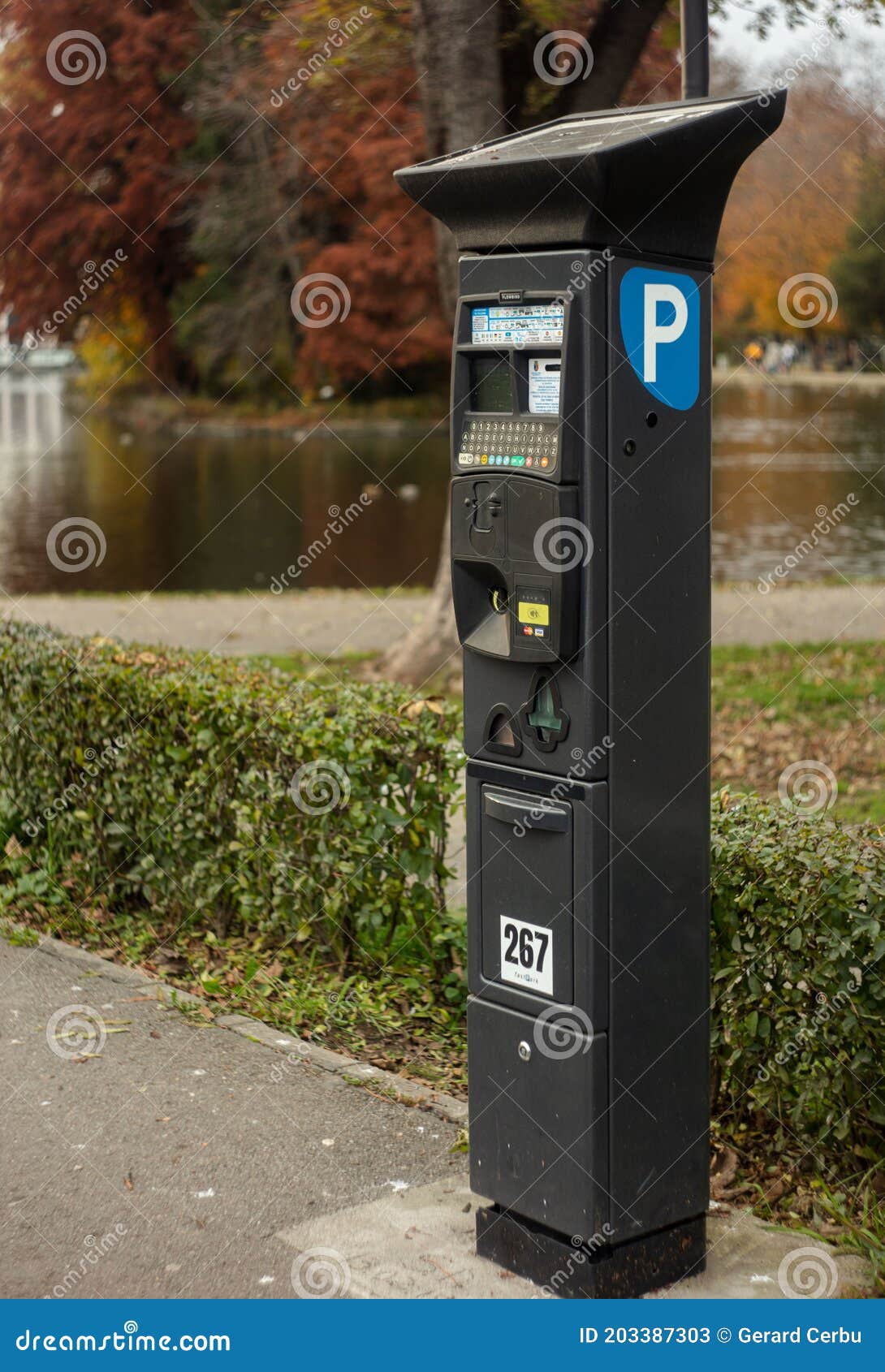 Parking ticket machine editorial stock photo. Image of automat - 203387303