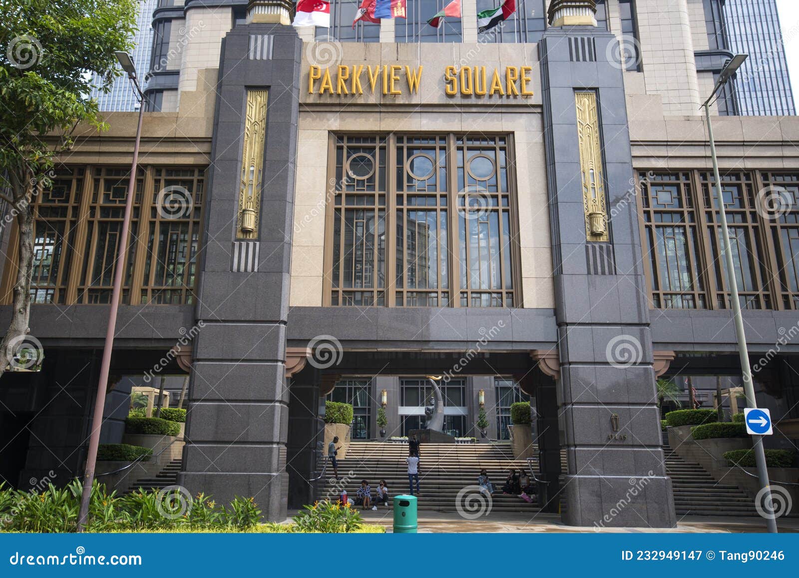 Parkview Square Located in Bugis, Singapore Editorial Photography ...