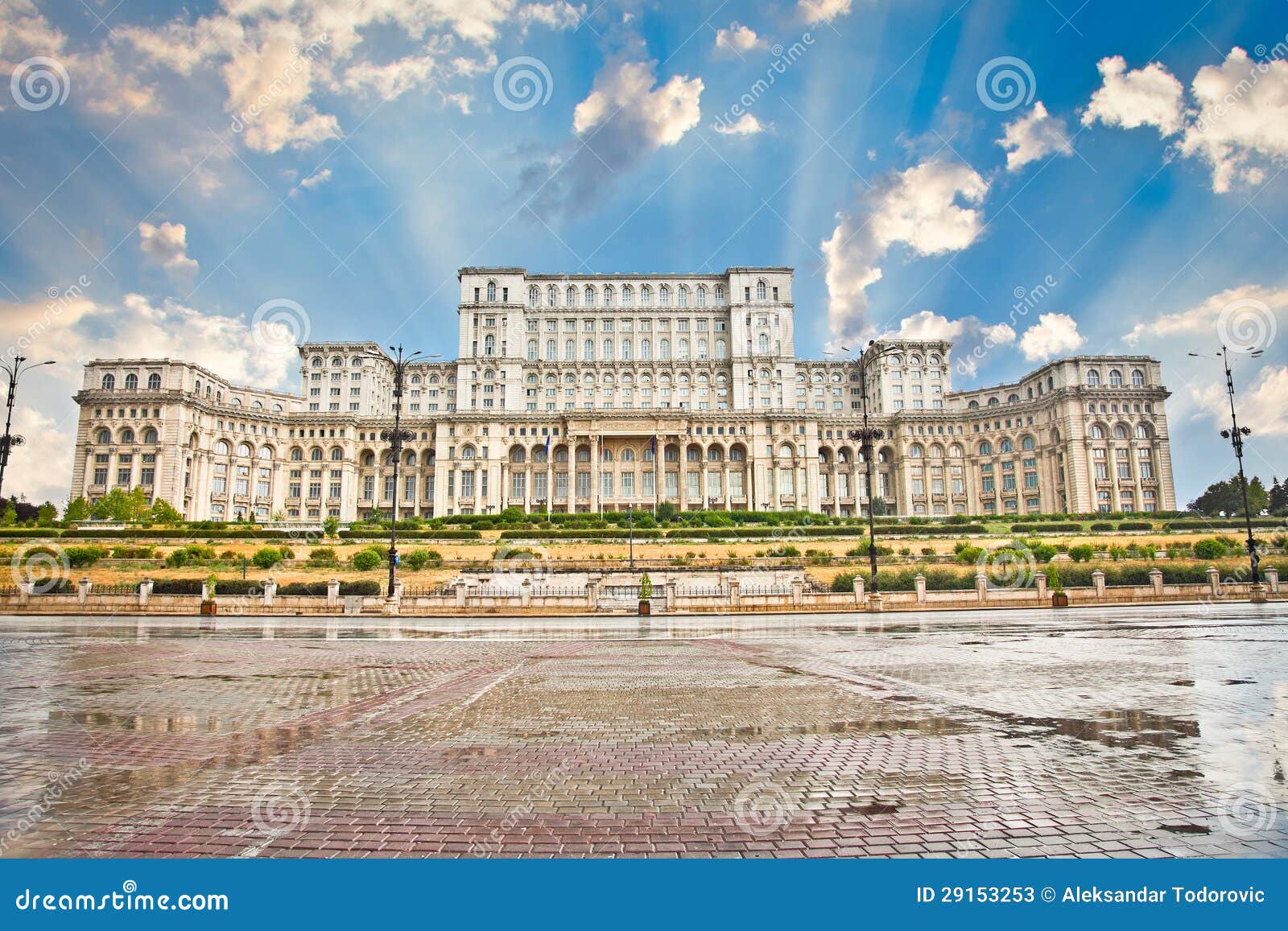 Parlementsgebouw in Boekarest, Roemenië. Stock Afbeelding - Image of ...