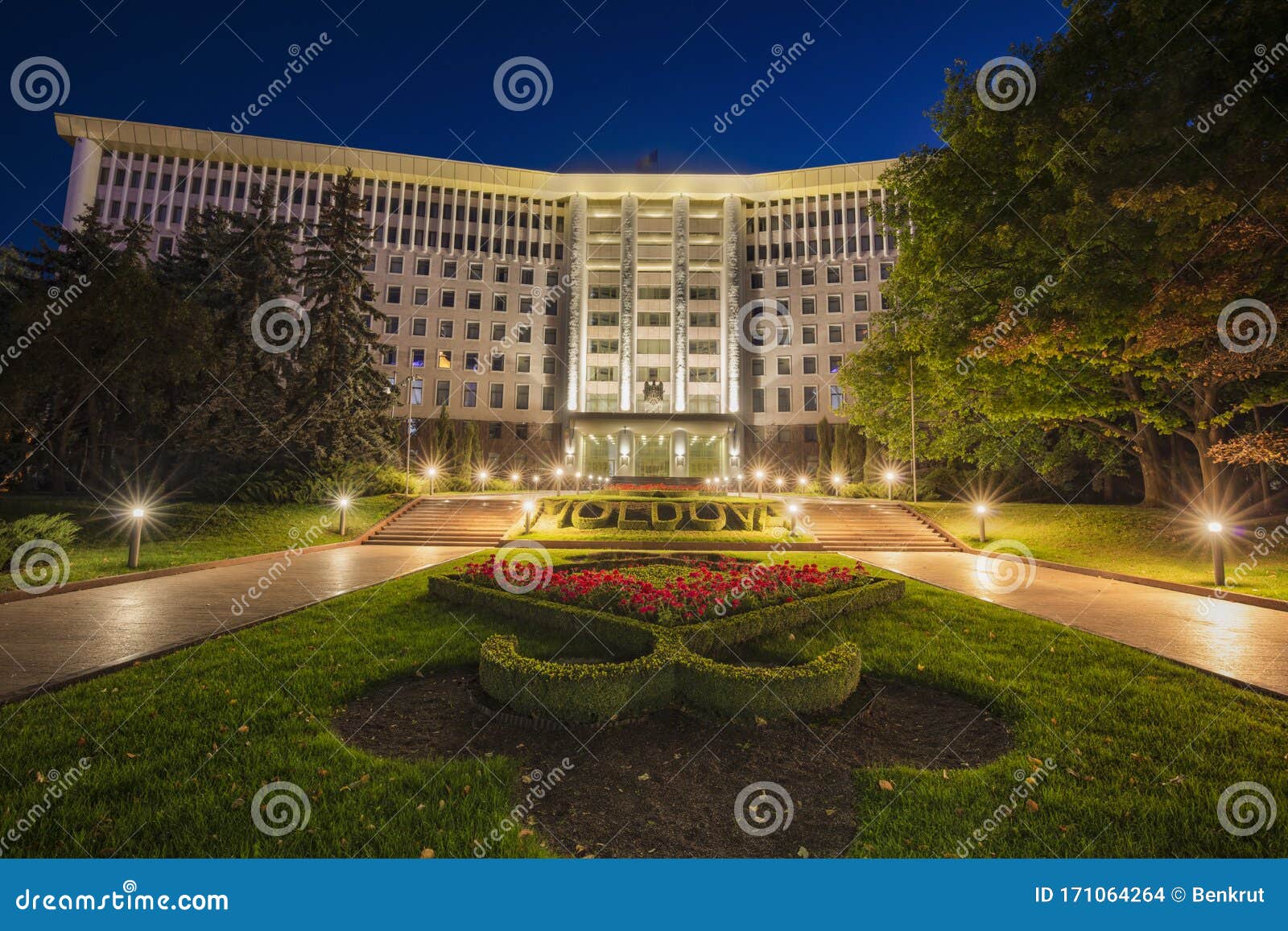 Parliament of Moldova in Chisinau Stock Photo - Image of blue, dusk ...