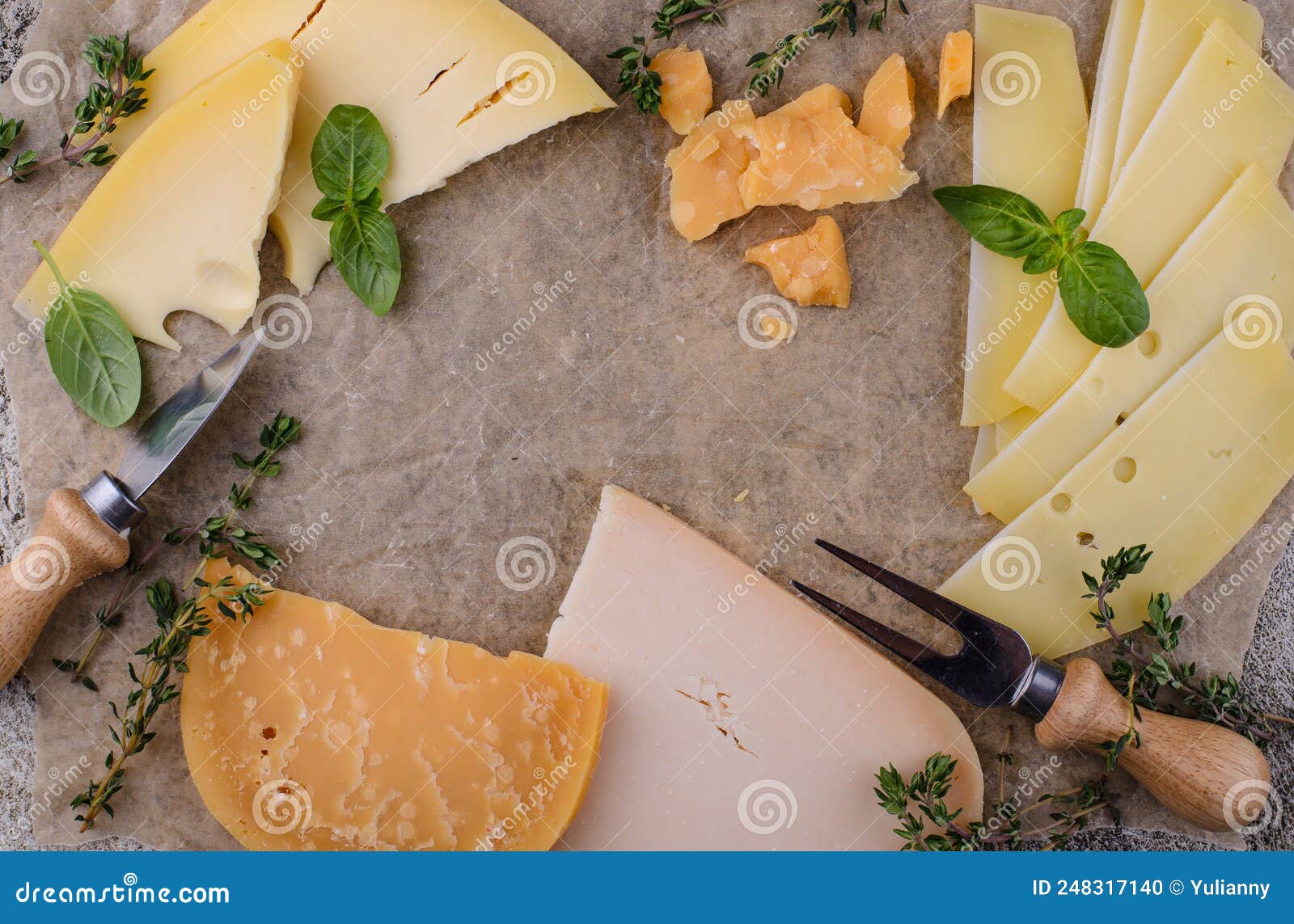 Parmesan Cheddar Gouda E Maasdam Foto de Stock - Imagem de italiano ...