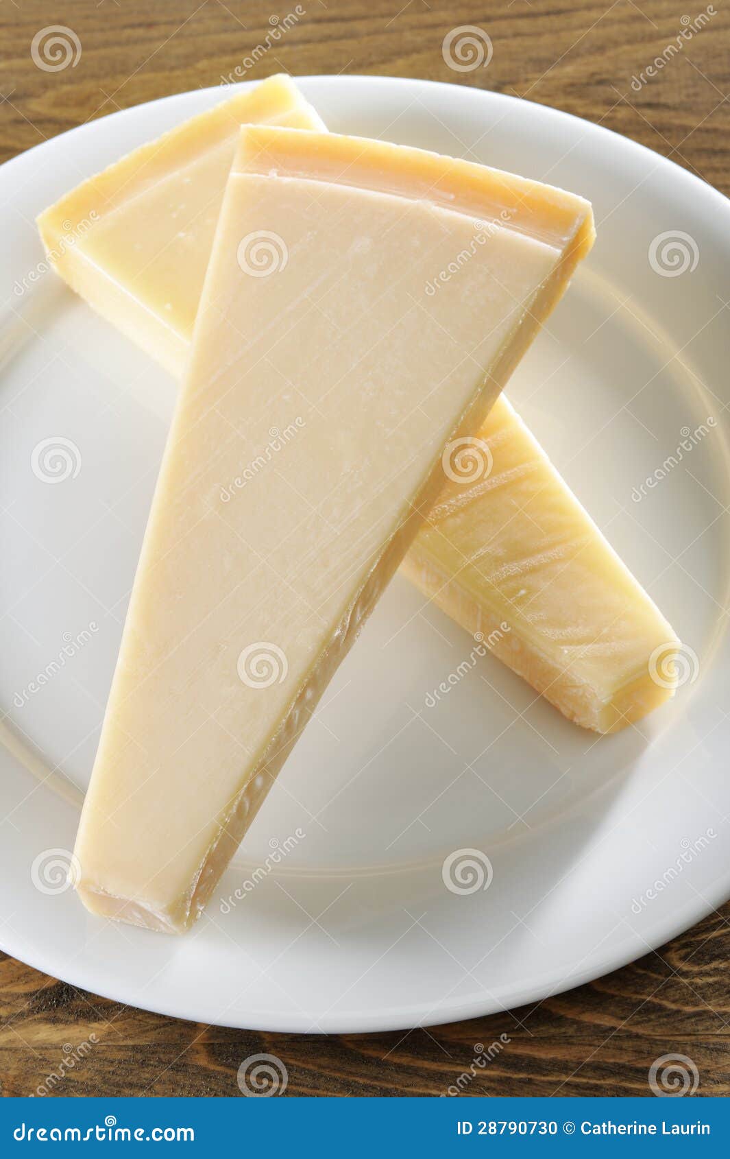Parmesan cheese stock photo. Image of piece, food, vertical - 28790730