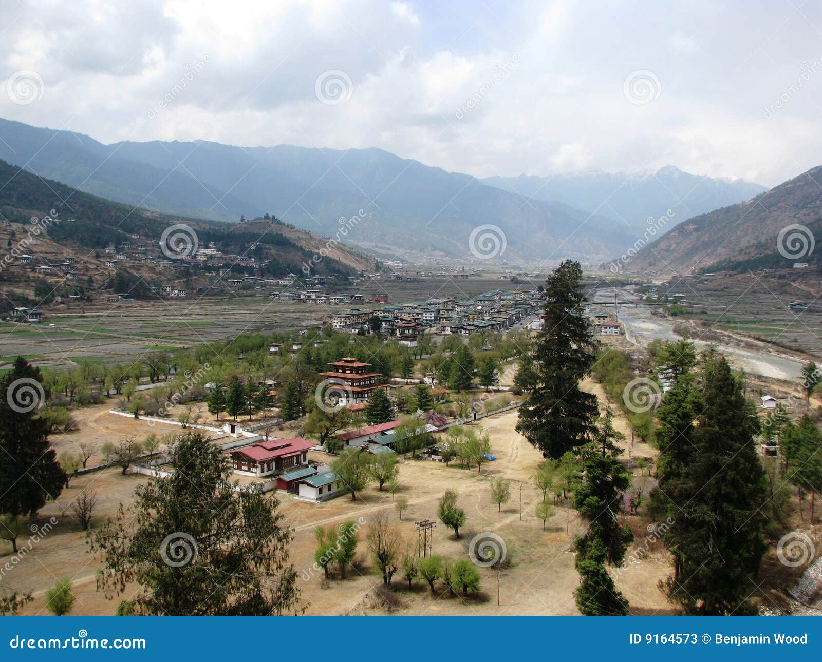 Paro Valley stock image. Image of mountains, houses, asia - 9164573