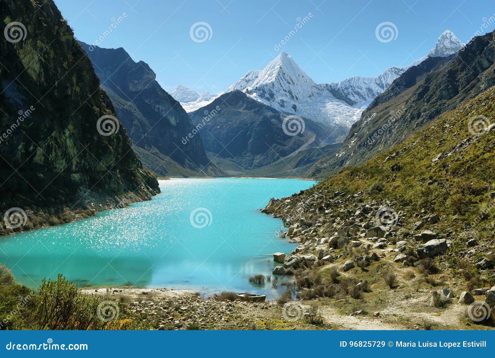 Paron Lake and Pyramid Peak Stock Image - Image of cyan, huayhuash ...