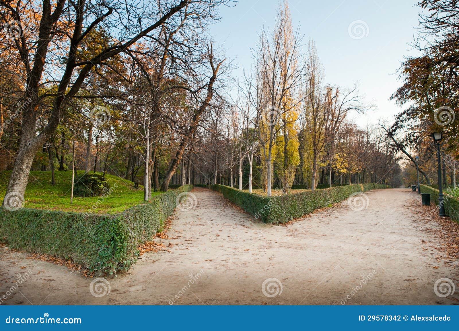 Parque del retiro stock photo. Image of retiro, landmark - 29578342