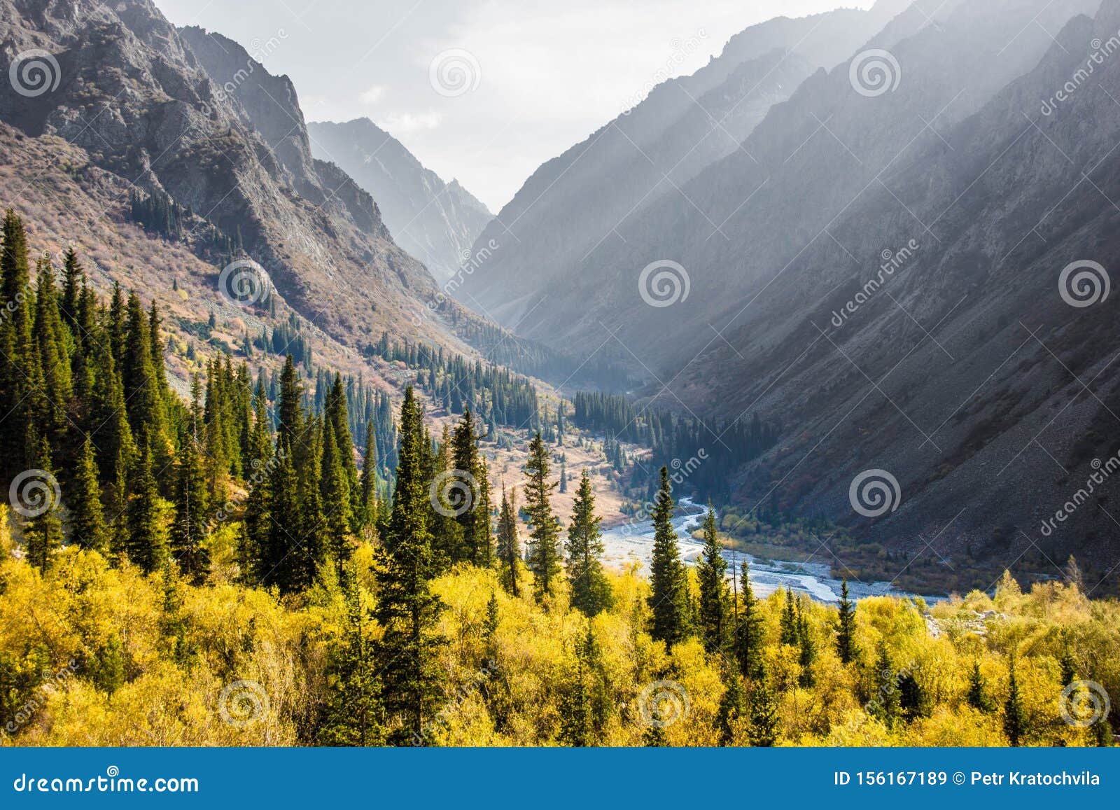 Parque nacional Ala-Archa imagem de stock. Imagem de exterior - 156167189