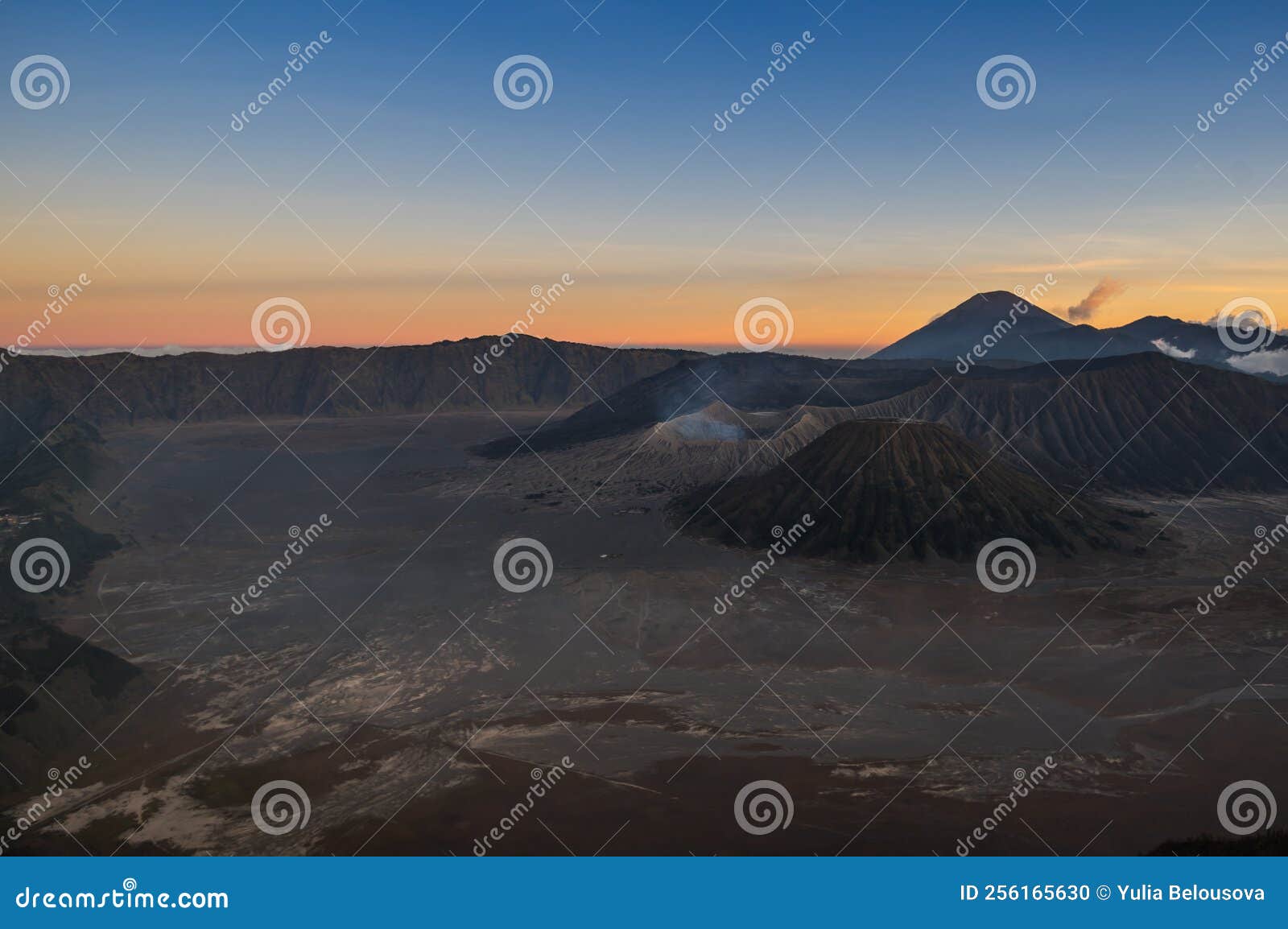 Parque Nacional Bromo Tengger Semeru Foto de archivo - Imagen de ...
