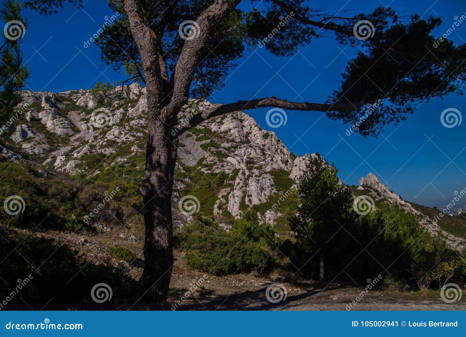 Parque nacional Calanques imagen de archivo. Imagen de claro - 105002941