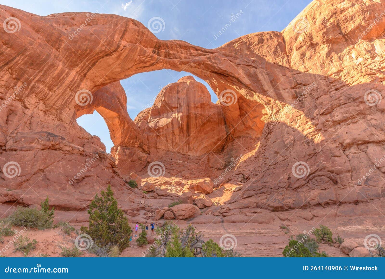 Parque Nacional De Arcos De Utah Foto de archivo - Imagen de exterior ...