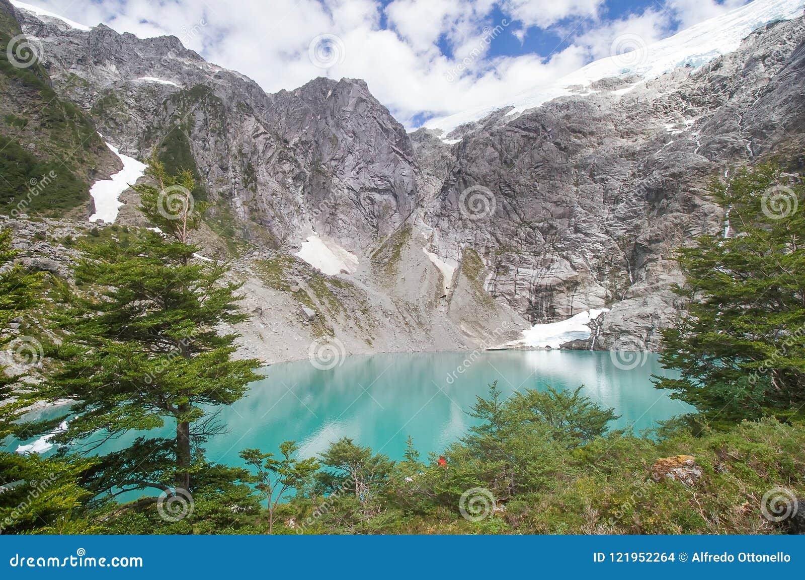 Parque Nacional De Queulat, Chile Foto de archivo - Imagen de montana ...