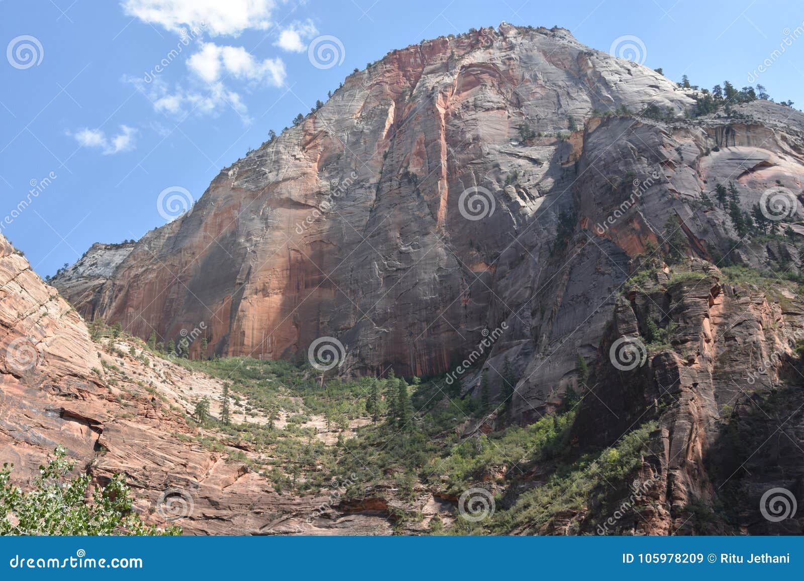 Parque Nacional De Zion En Utah Imagen de archivo - Imagen de utah ...
