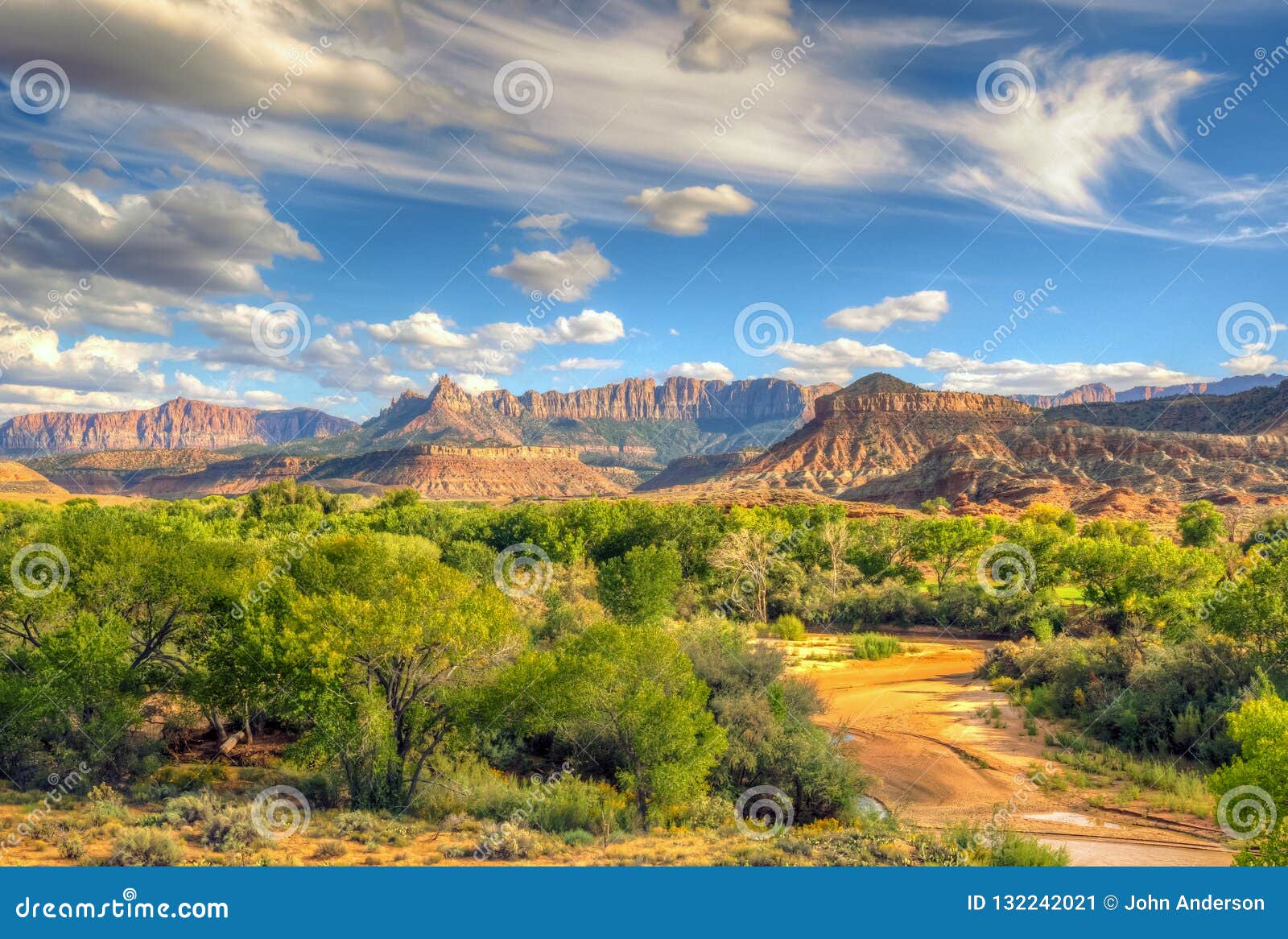Parque Nacional De Zion, Utah Imagen de archivo - Imagen de suroeste ...