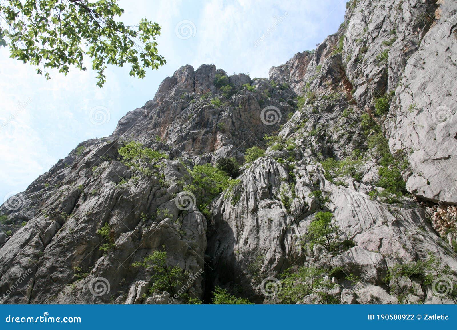 Parque nacional paklenica foto de archivo. Imagen de raya - 190580922