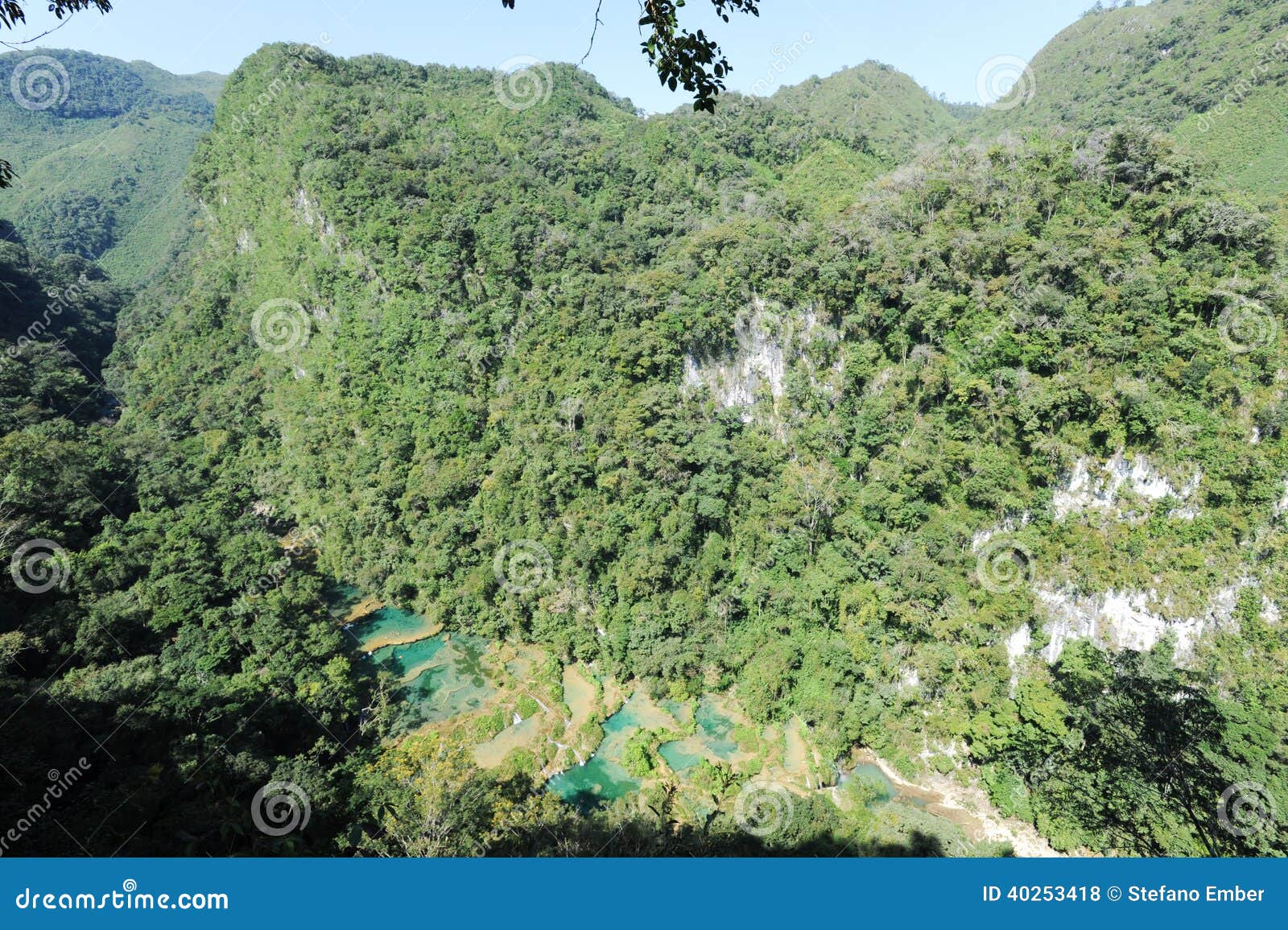 Parque Natural Del Monumento De Semuc Champey En Lanquin Foto de ...
