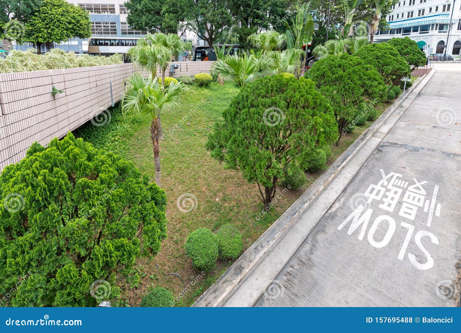 Parque Triangular foto de stock. Imagem de cidade, triangular - 157695488