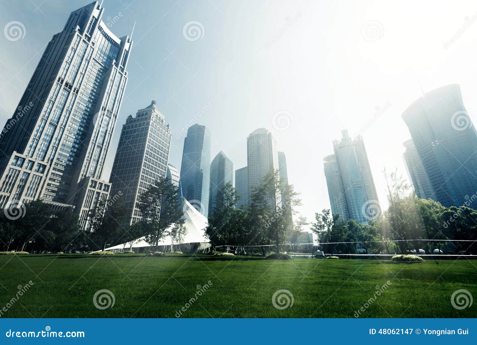 Parques Y Arquitectura Moderna Imagen de archivo - Imagen de central ...