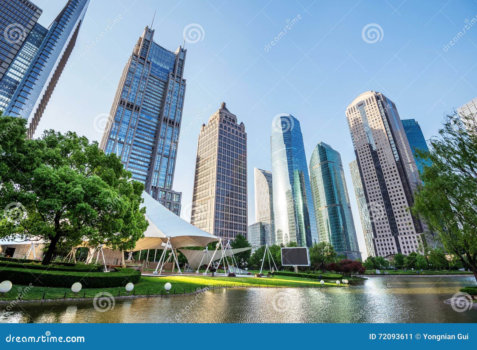 Parques Y Arquitectura Moderna Imagen de archivo - Imagen de moderno ...