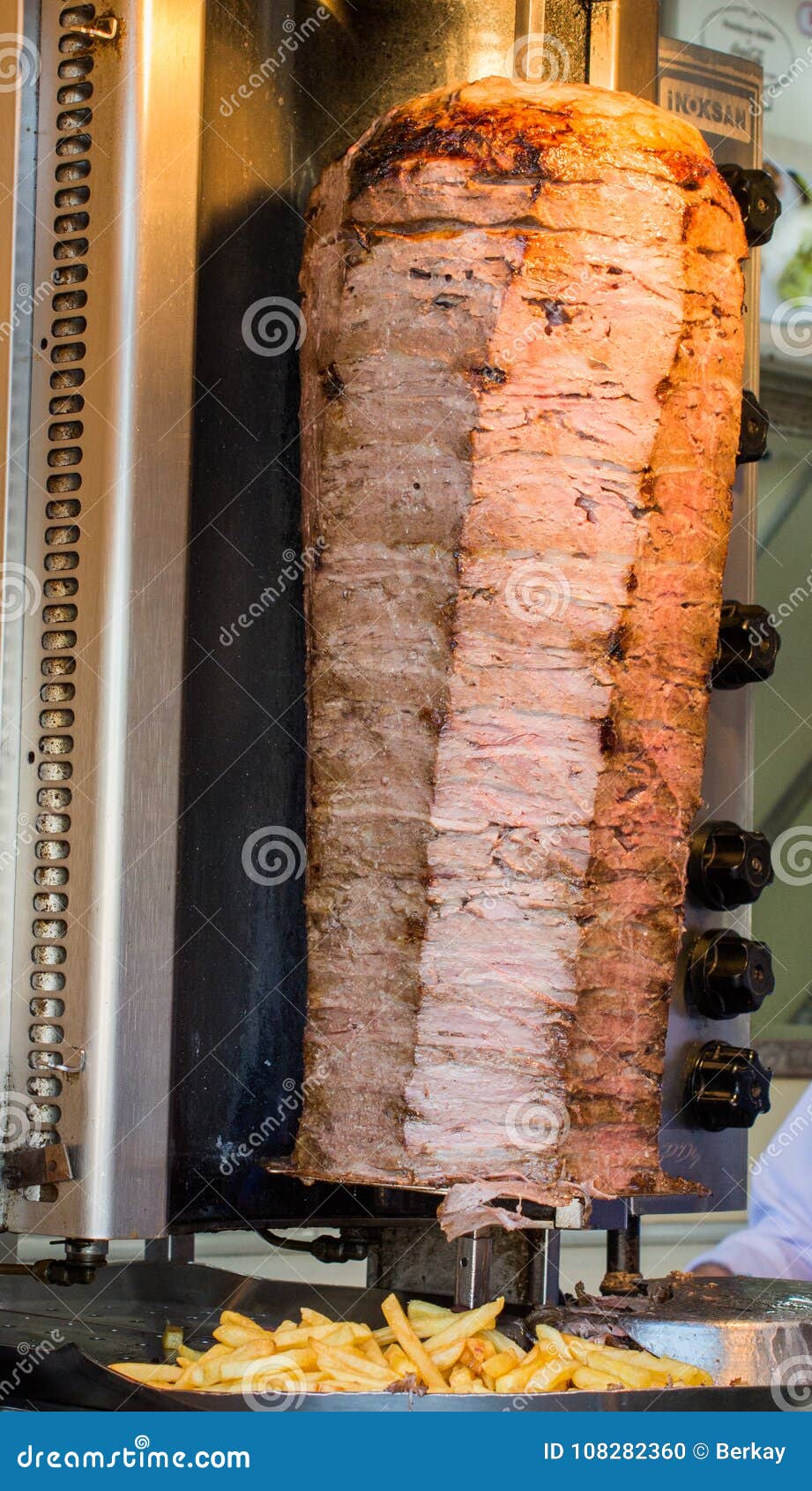 Parrilla Tradicional Del Kebab De Doner Del Turco Foto de archivo ...