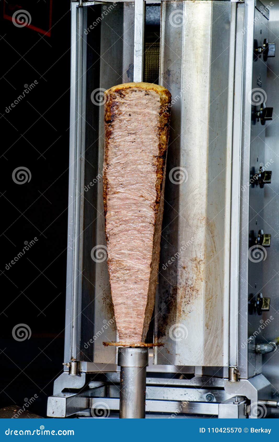 Parrilla Tradicional Del Kebab De Doner Del Turco Foto de archivo ...
