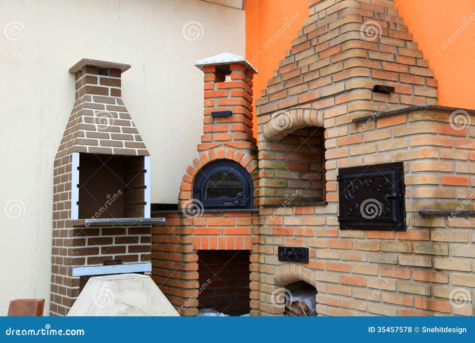 Parrillas del ladrillo foto de archivo. Imagen de ladrillo - 35457578