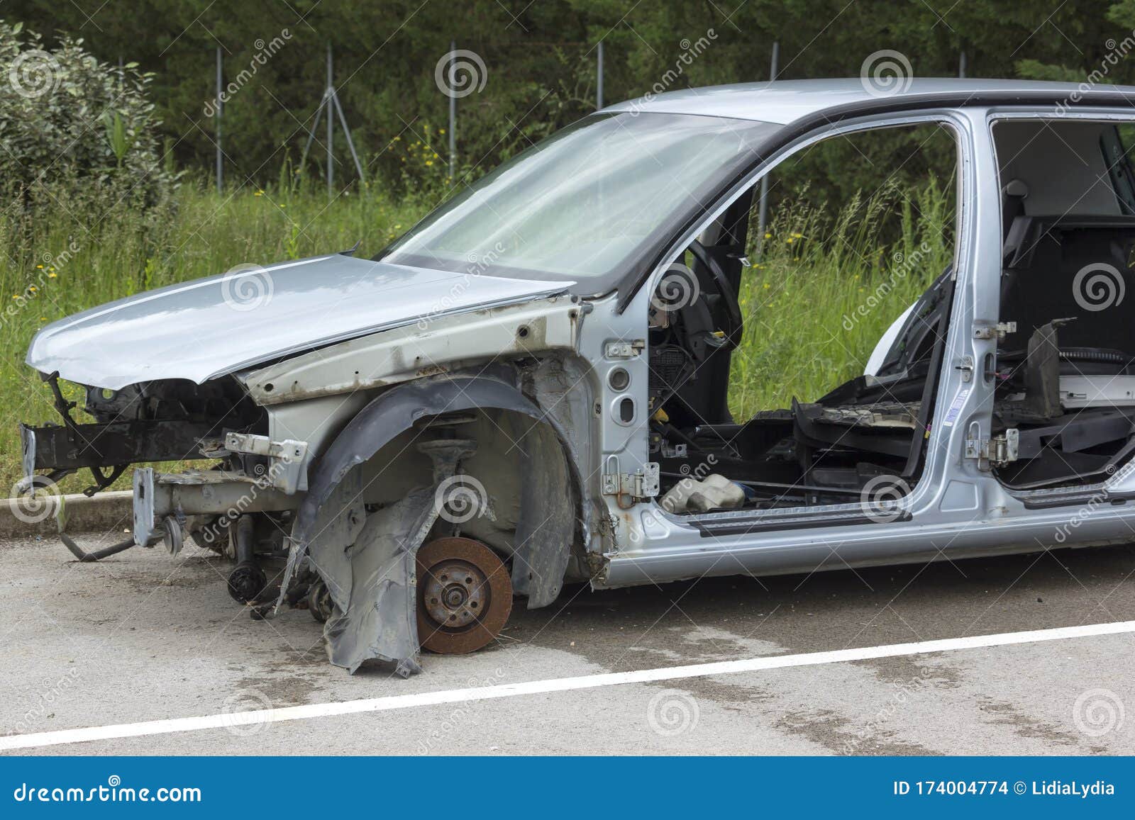 Crashed car, wreck stock photo. Image of missing, bumper - 174004774