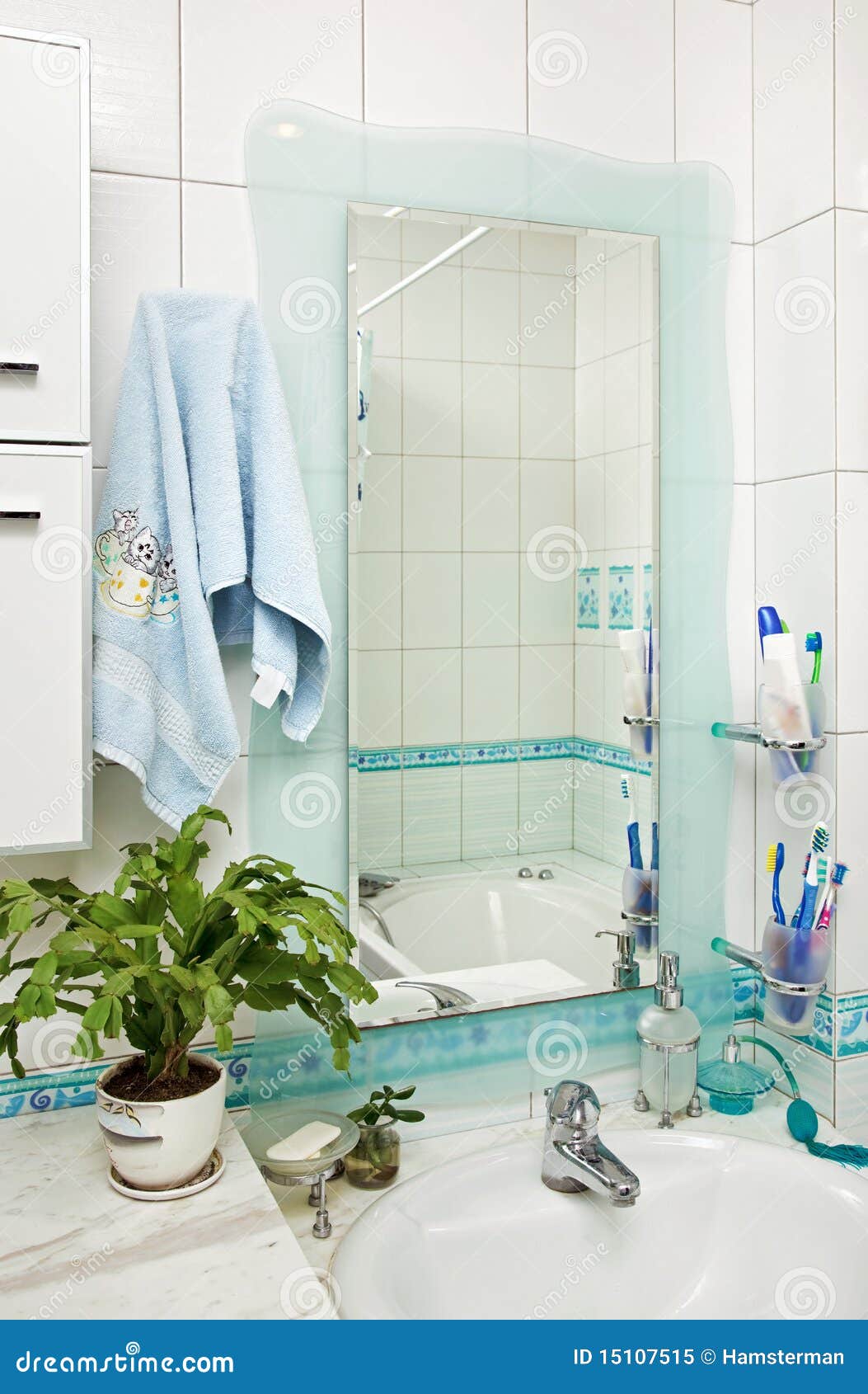 Small Modern Plain White Bathroom With An Alcove Bathtub With Glass ...