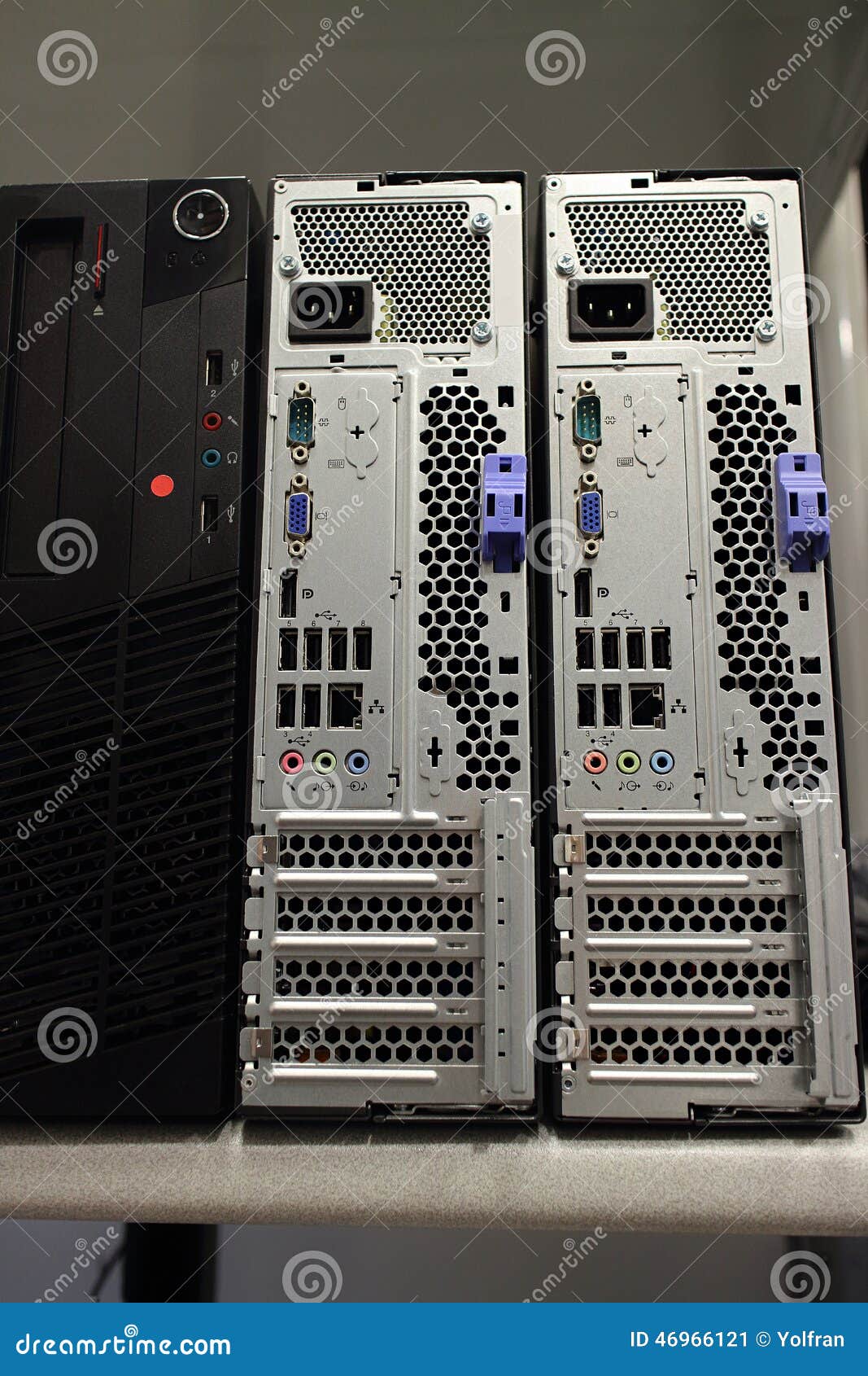 Parte Anteriore E Parte Posteriore Dei Desktop Computer Immagine Stock ...