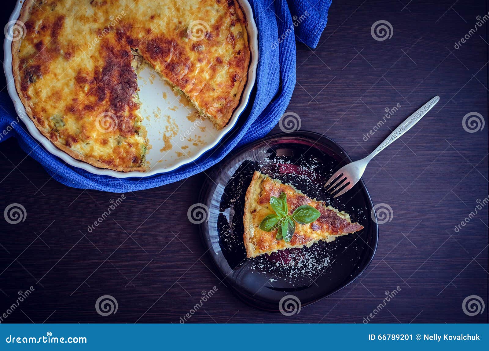 Parte De Torta Francesa De Lorena Da Quiche Imagem de Stock - Imagem de ...