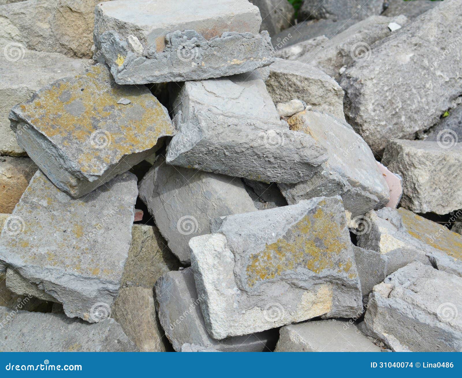 Parte De Una Pila De Piedra Foto de archivo - Imagen de hueco ...